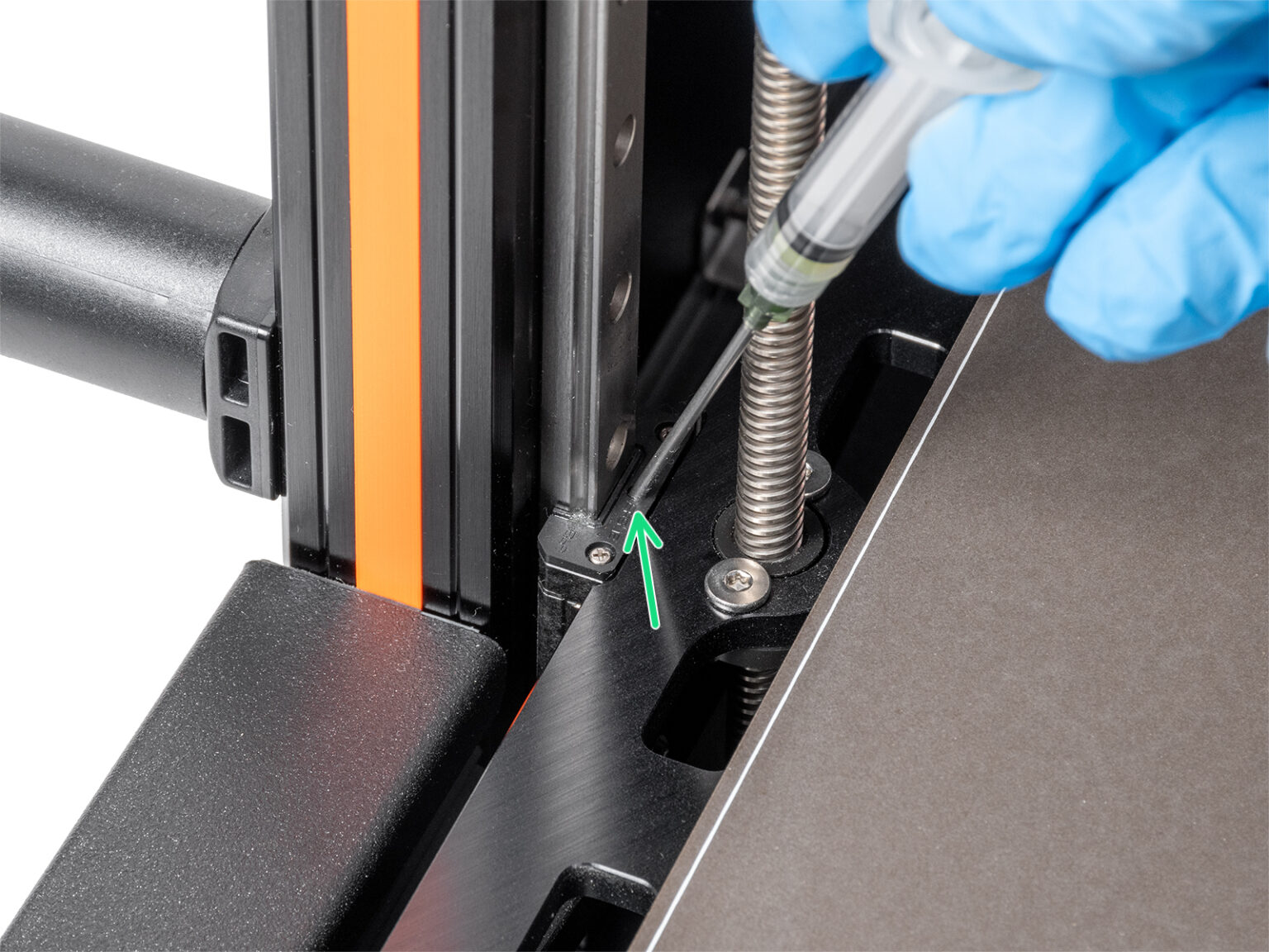 How to lubricate linear bearing rails (XL) | Prusa Knowledge Base